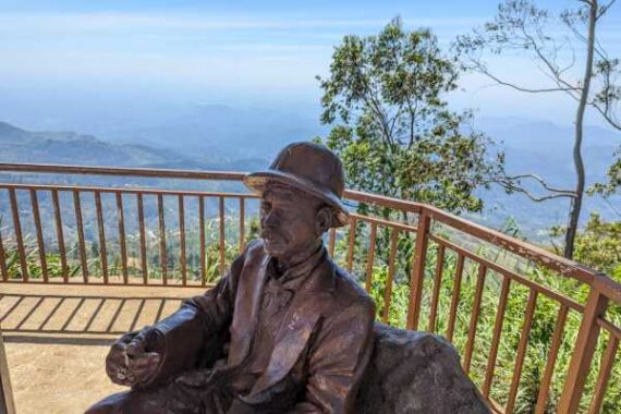 How to Visit Liptons Seat Sri Lanka - ASocialNomad